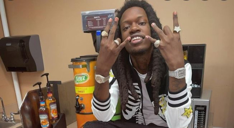 Julio Foolio Shows Off Bullet Wound After He Claims Opps Fired 100 Rou ... Julio Foolio Shows Off Bullet Wound After He Claims Opps Fired 100 Rou ...