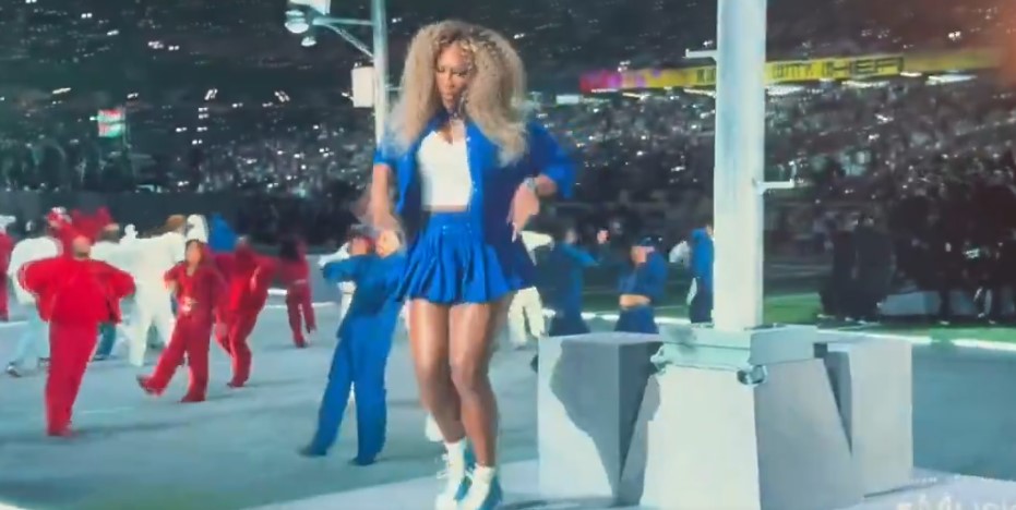 Serena Williams Explains Why She Cripped Walked At The Super Bowl